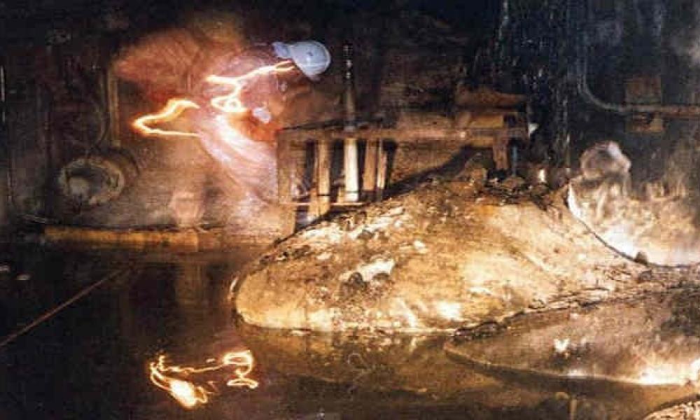 Η πιο γνωστή φωτογραφία του πιο επικίνδυνου ραδιενεργού υλικού του ...