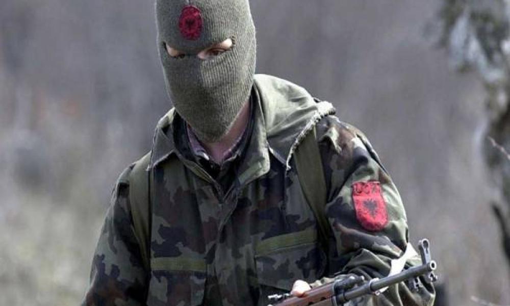 Aσχημες εξελίξεις: Συρρέουν κατά εκατοντάδες UCKάδες στη ΠΓΔΜ - Υψώθηκε ...