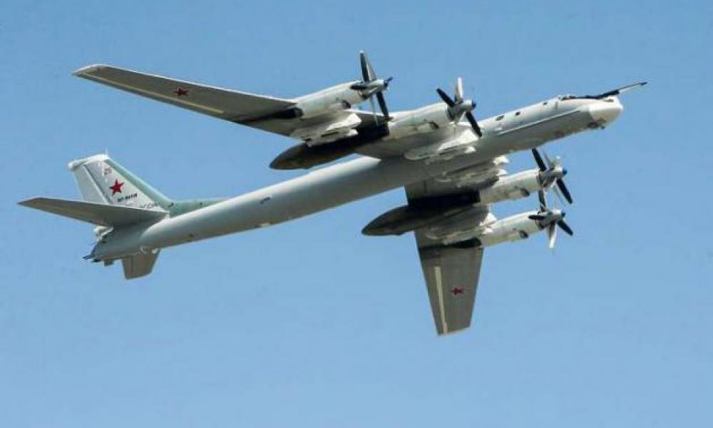 TU-95MS: Τα στρατηγικά βομβαρδιστικά της Ρωσίας εκτέλεσαν πυραυλικές ...