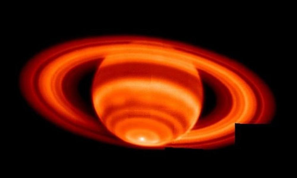 «Καυτός Κρόνος»: Ανακαλύφθηκε πλανήτης 60 φορές μεγαλύτερος από τη Γη ...