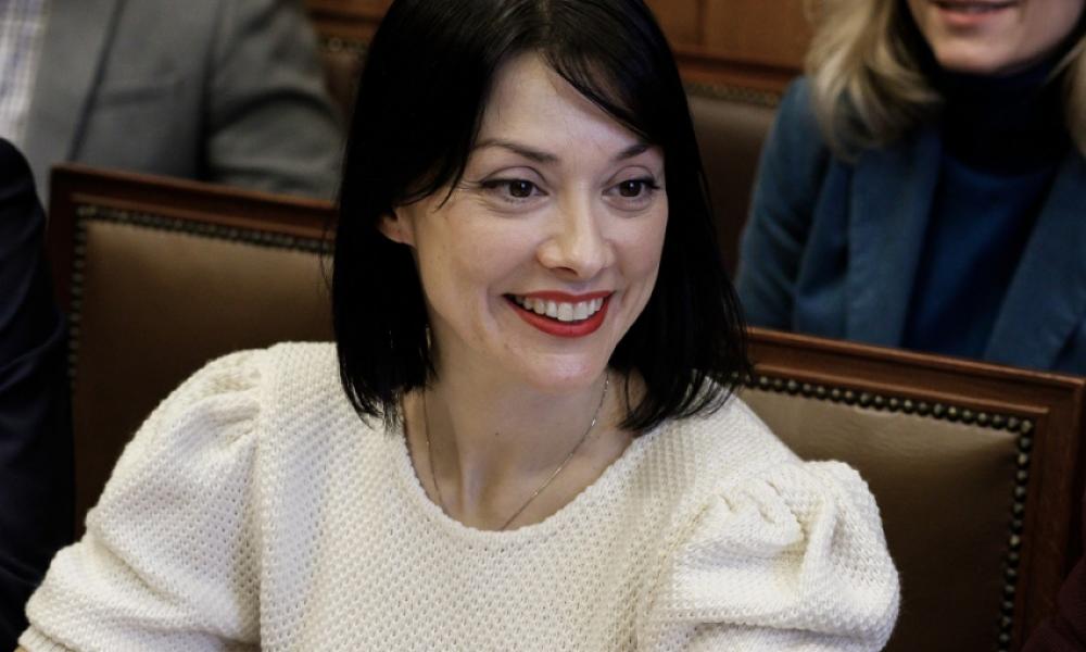 Τα "γαλλικά" της Γιαννακοπούλου σε Κεραμέως: "Θα τη σκίσω!" | Pentapostagma