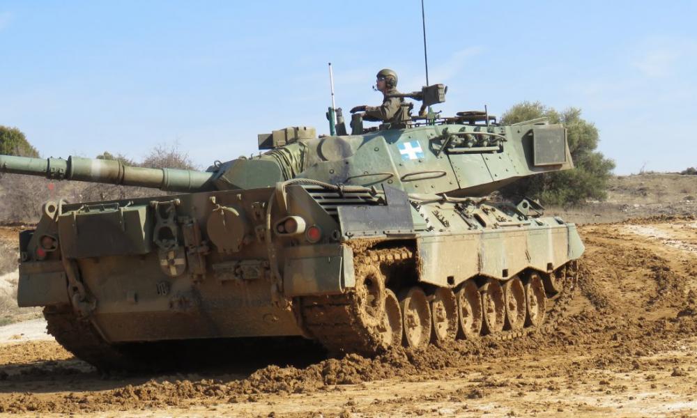 "Επική μάχη": Έλληνες με LEO2A4 εναντίον αμερικανών με ABRAMS - Ποιος ...