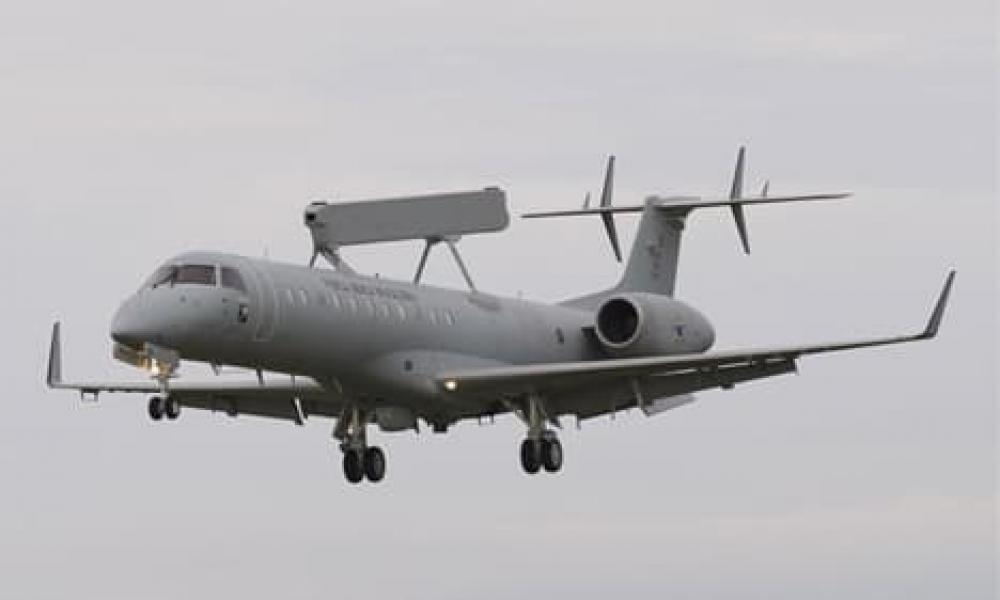 Πολεμική Αεροπορία: Σε αποστολή στο Αιγαίο το Embraer EMB-145 ...