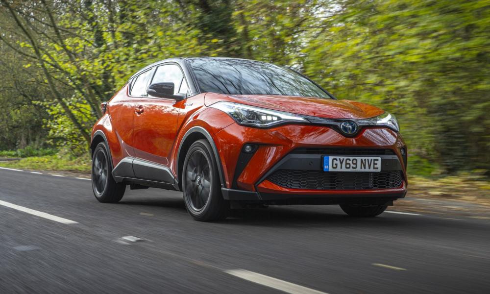 Αυτά είναι 5+1 πράγματα που λατρεύουμε στο κορυφαίο CH-R της Toyota ...