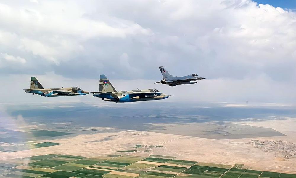 Αναβάθμιση της συνεργασίας της πολεμικής Αεροπορίας Αζερμπαϊτζάν ...