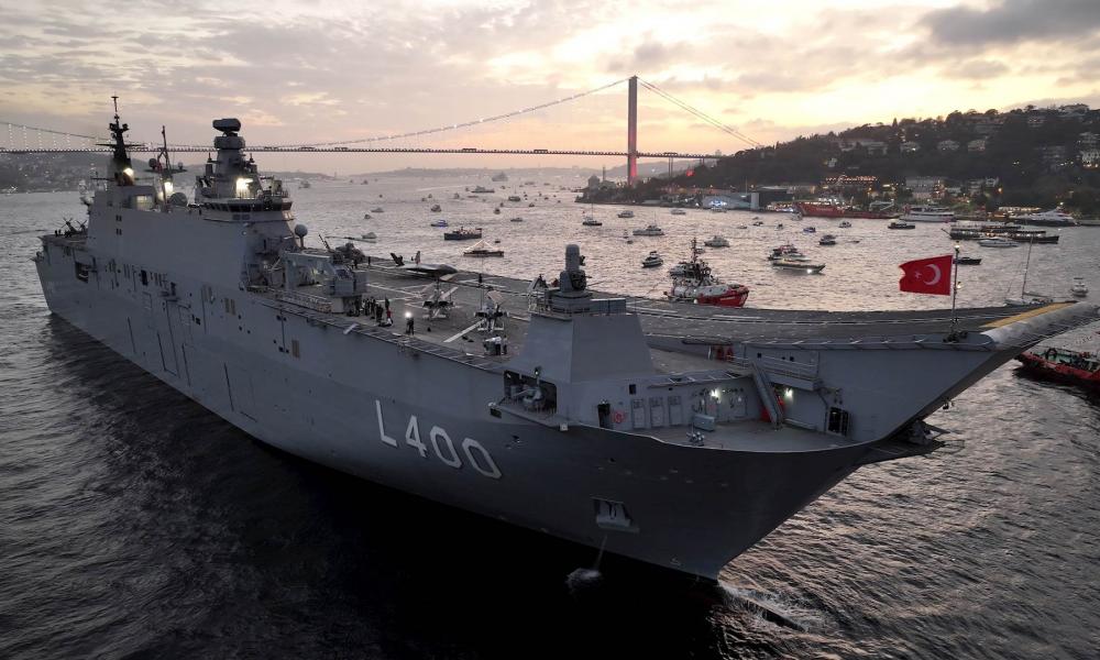 Όσα είπε το τουρκικό υπουργείο Άμυνας για την επίδειξη της αρμάδας του ...