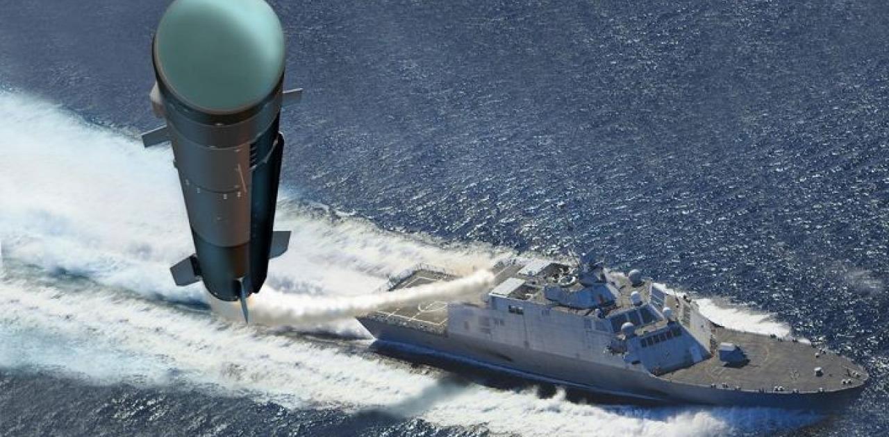 Πρώτη κάθετη εκτόξευση Longbow Hellfire από σκάφος LCS του US Navy ...