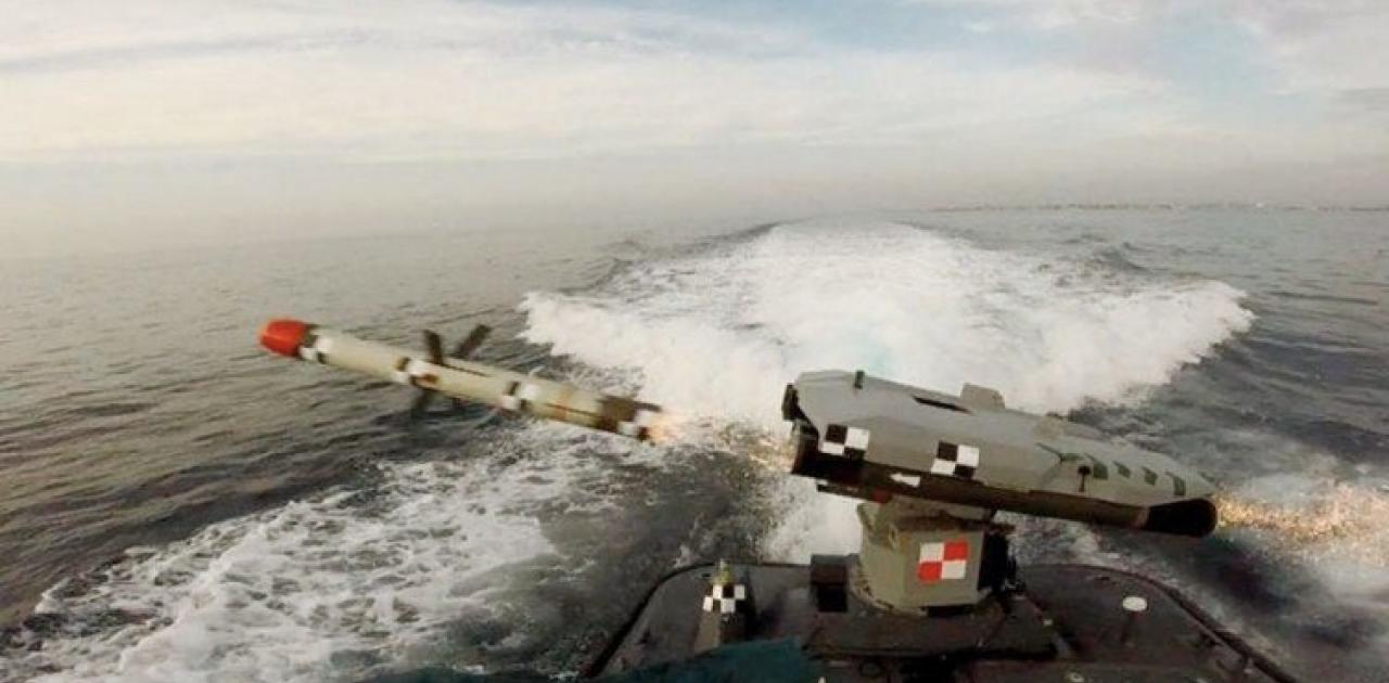 Βολή βλήματος Spike από το μη επανδρωμένο σκάφος Protector! (βίντεο ...