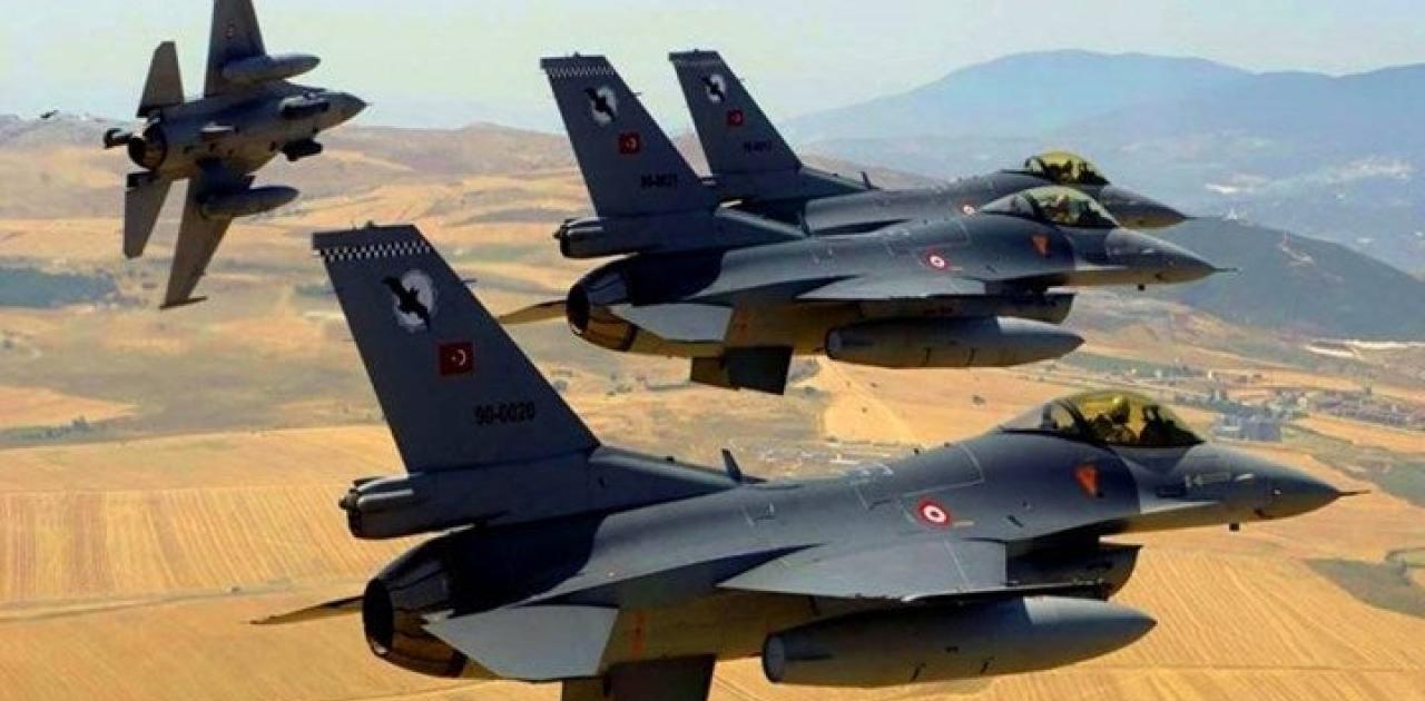 Δύο εικονικές αερομαχίες ελληνικών και τουρκικών μαχητικών πάνω από το ...