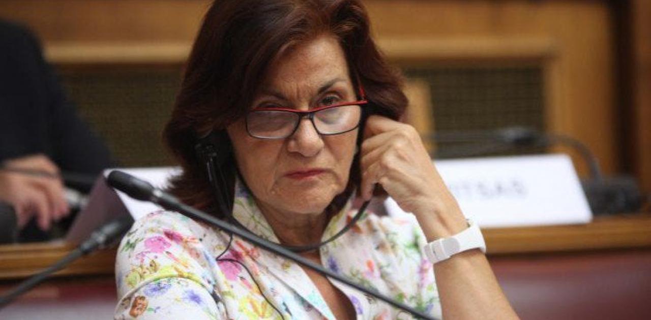 Ασπίδα στα ομόφυλα ζευγάρια υψώνει η Φωτίου - Αποδομούν την κοινωνία οι ...
