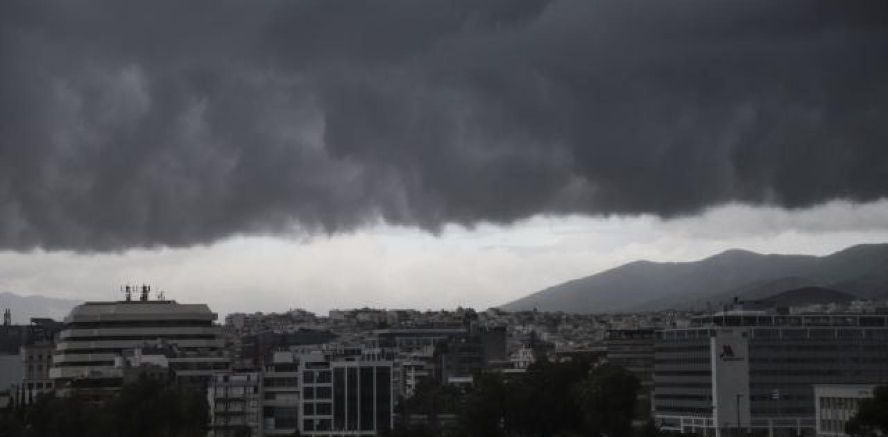 Καιρό: Ισχυρή καταιγίδα τώρα στην Αττική | Pentapostagma