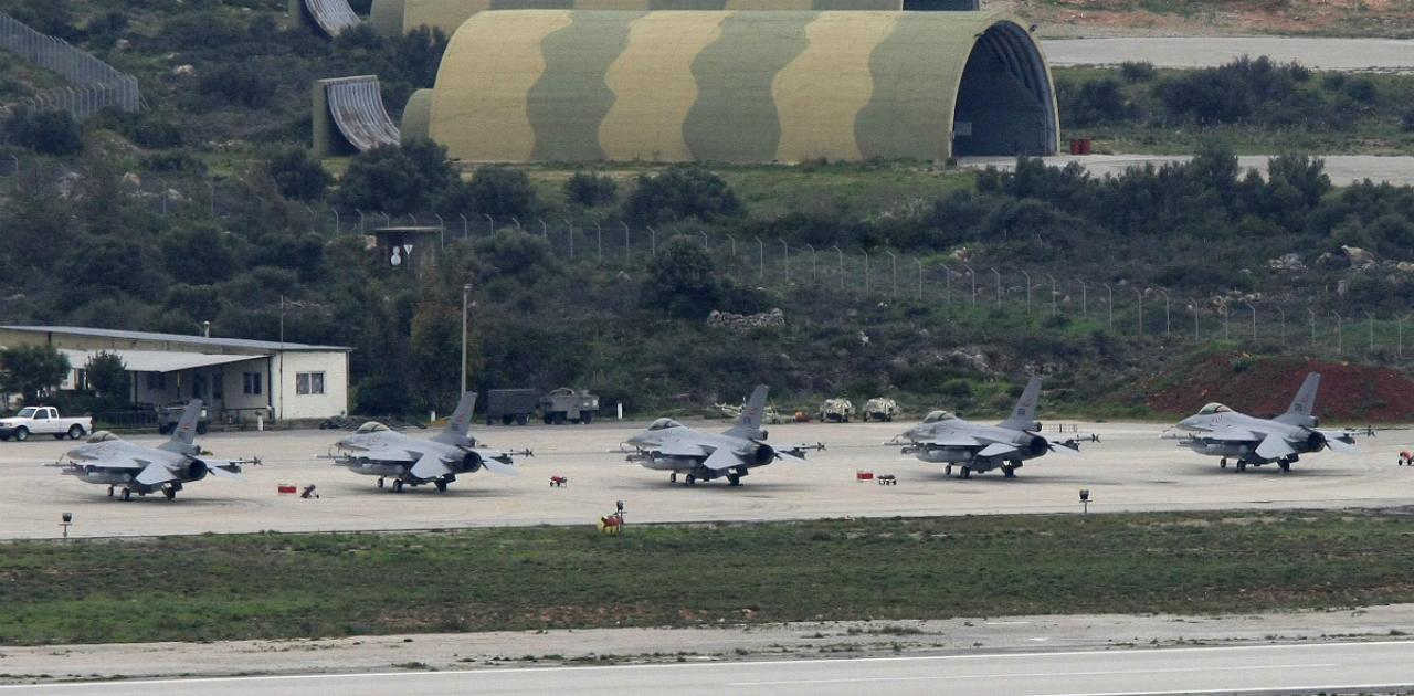 ''Πόλεμος'' "γιγάντων" για την Ελλάδα: Η Αθήνα ετοιμάζει νέα αμυντική ...