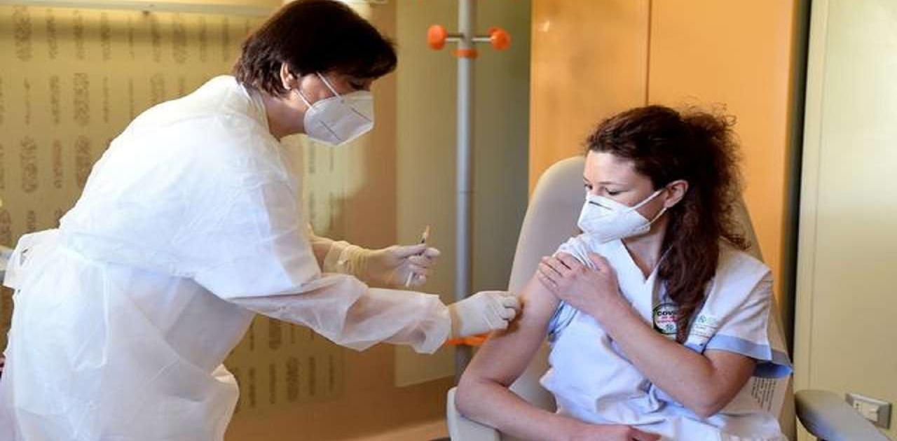 Κορονοϊος: Η Ιταλία εξετάζει την πιθανότητα να χρησιμοποιήσει το ...