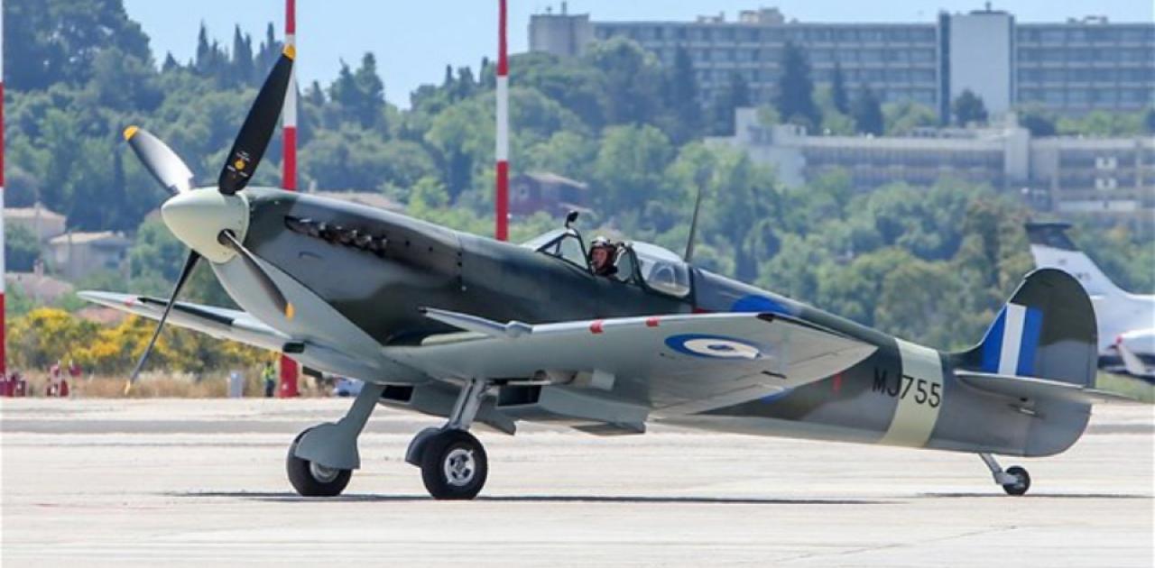 Η Αθήνα καλωσορίζει επίσημα το θρυλικό Spitfire | Pentapostagma