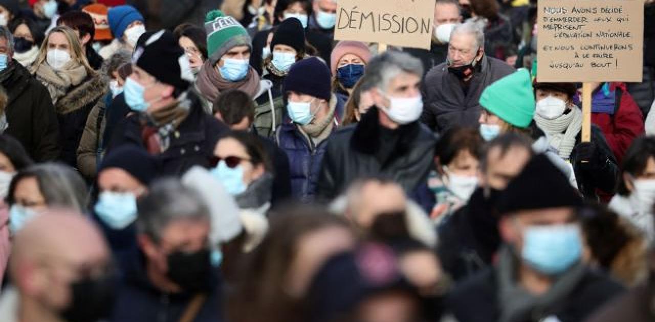 Ομικρον: Νέα εκτίμηση του Παγκόσμιου Οργανισμού Υγείας για την εξέλιξη ...