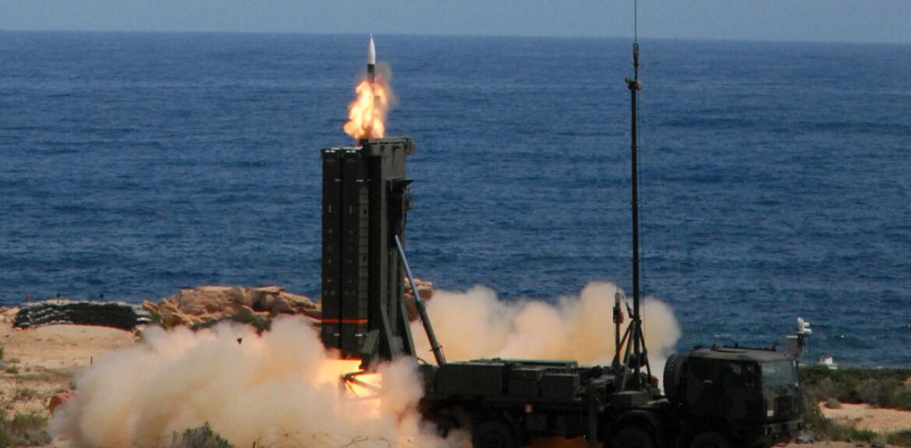 “Ντρίμπλα” Ερντογάν για να πέσουν οι τόνοι με τους S-400! Παρακαλάει ...