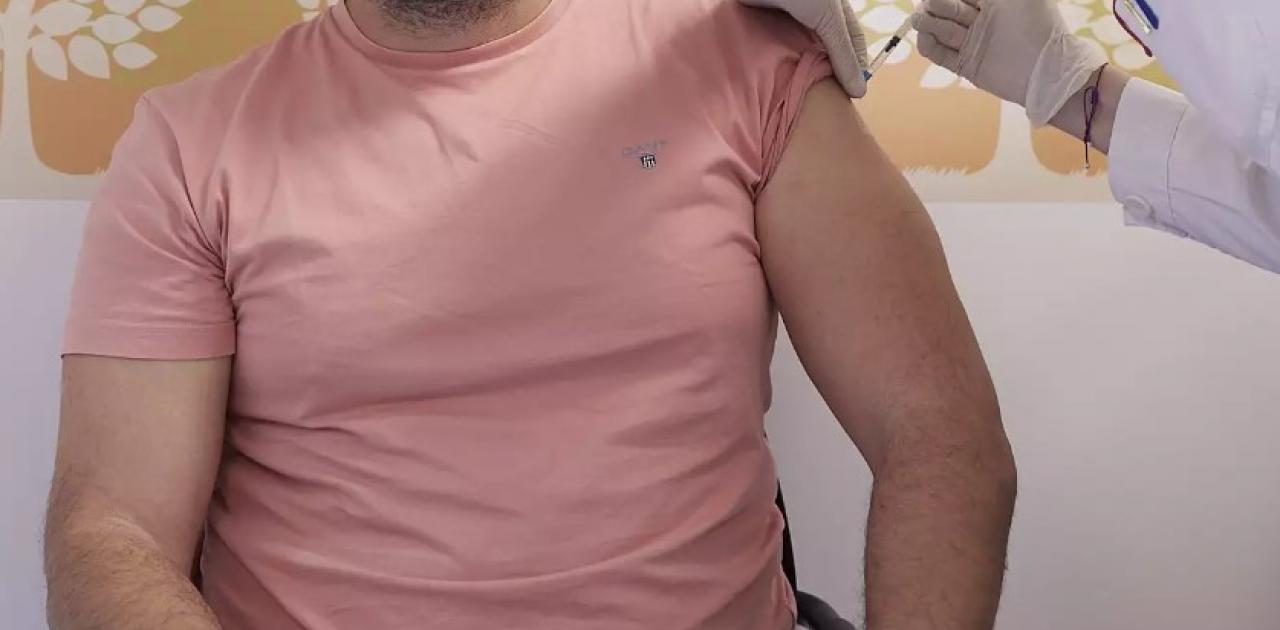 ΣτΕ: Συνταγματικός ο υποχρεωτικός εμβολιασμός για τους άνω των 60 ...
