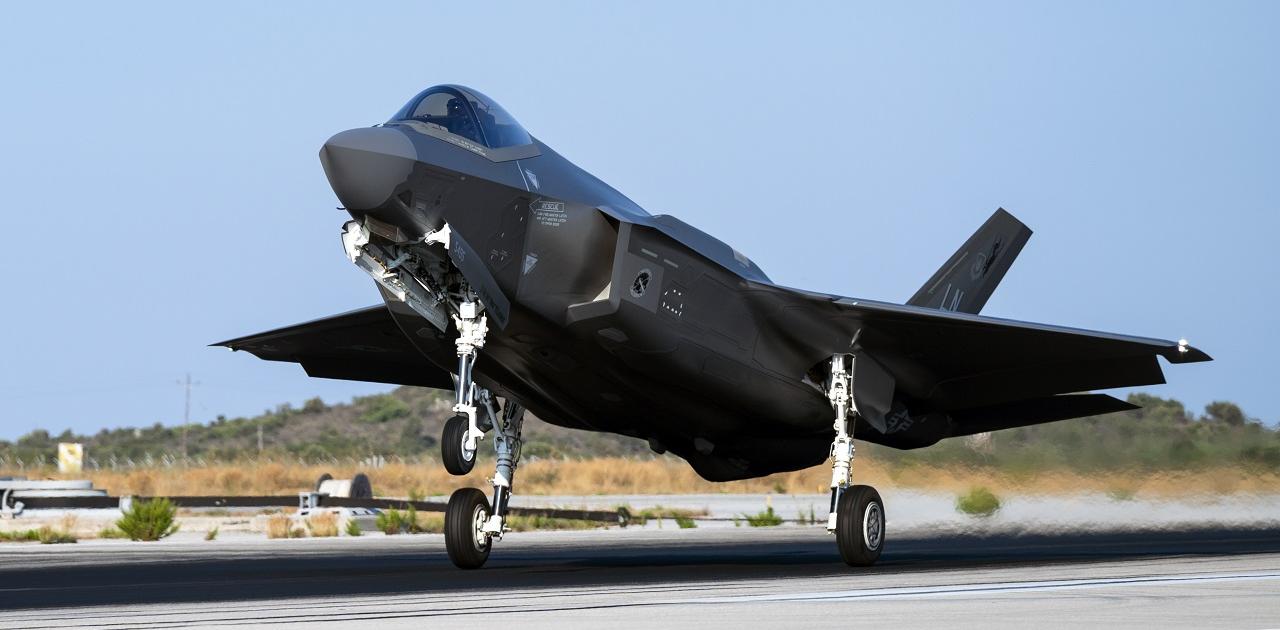 Γιατί η Σιγκαπούρη επιλέγει νέα παραλλαγή του F-35 | Pentapostagma