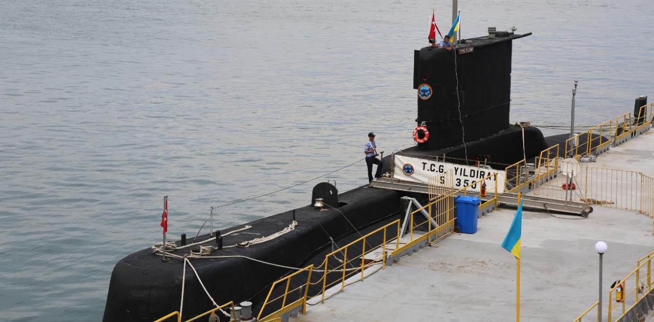 Υπό στενή παρακολούθηση το τουρκικό υποβρύχιο TCG Yildiray που έφτασε ...