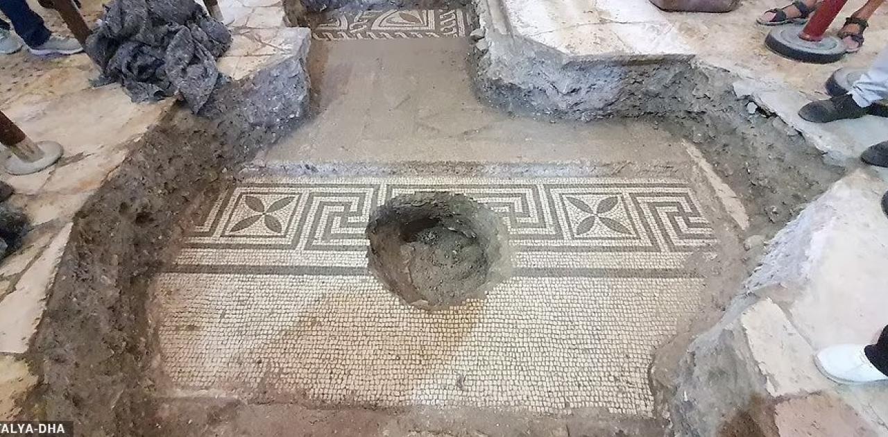 Ανακαλύφθηκε στην Τουρκία ο τάφος του Άγιου Βασίλη; (Εικόνες ...