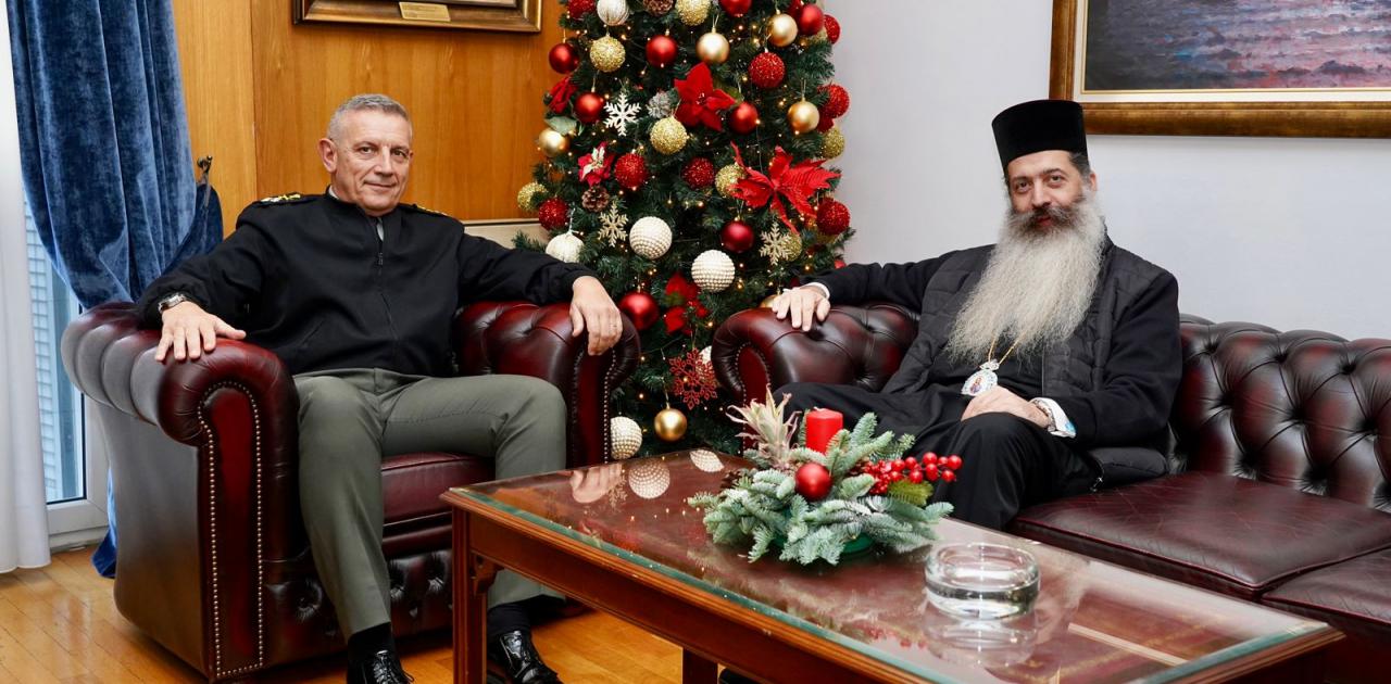 Συνάντηση Αρχηγού ΓΕΕΘΑ με τον Μητροπολίτη Φθιώτιδος | Pentapostagma