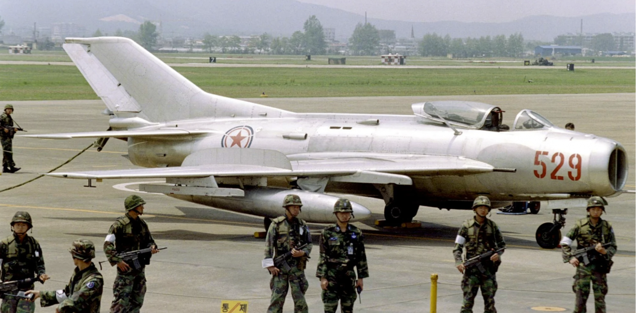 MiG-19: Ο σοβιετικός "Αγρότης" που κατέρριπτε νατοϊκά με το "τσουβάλι ...