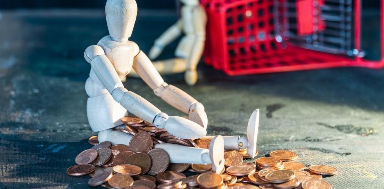 ''Η αχορταγιά του πλούτου'', η σήψη και η παρακμή... | Pentapostagma