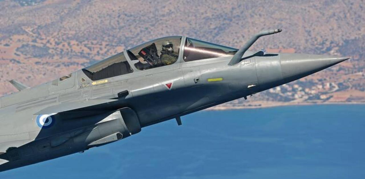Έφτασε στην αεροπορική βάση της Τανάγρας το 12ο Rafale | Pentapostagma