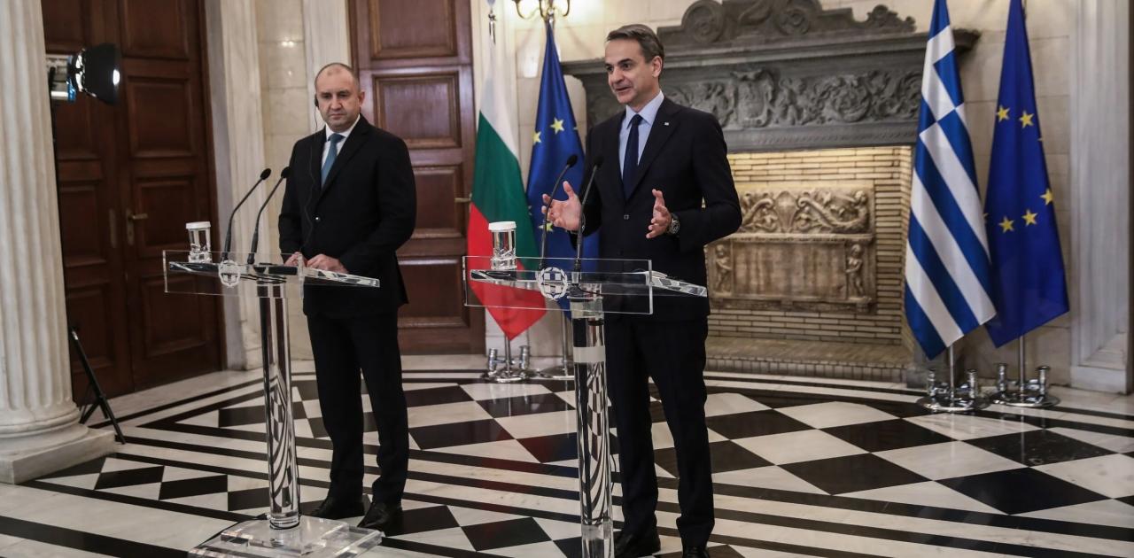 Συνάντηση Μητσοτάκη - Ράντεφ: Υπογραφή δυο μνημονίων | Pentapostagma