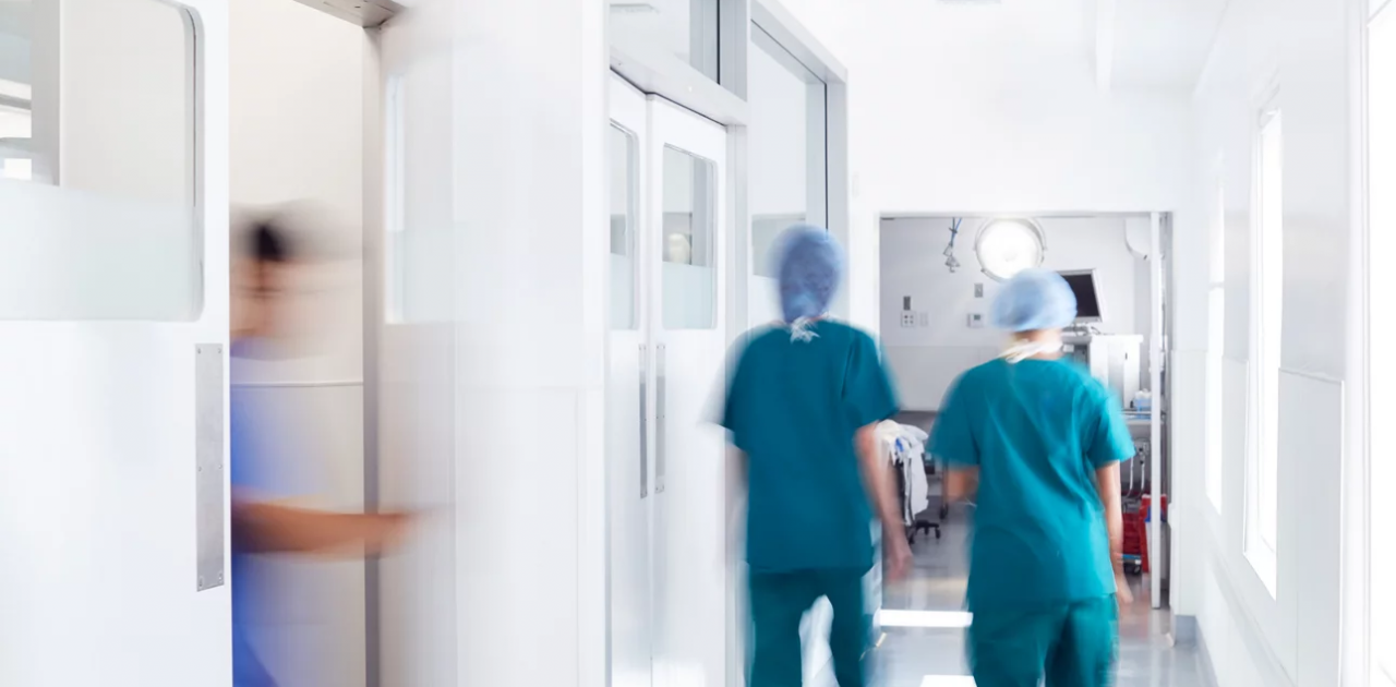 Ζαούτης: Μόνο το 50% των γιατρών και των νοσηλευτών στα νοσοκομεία ...