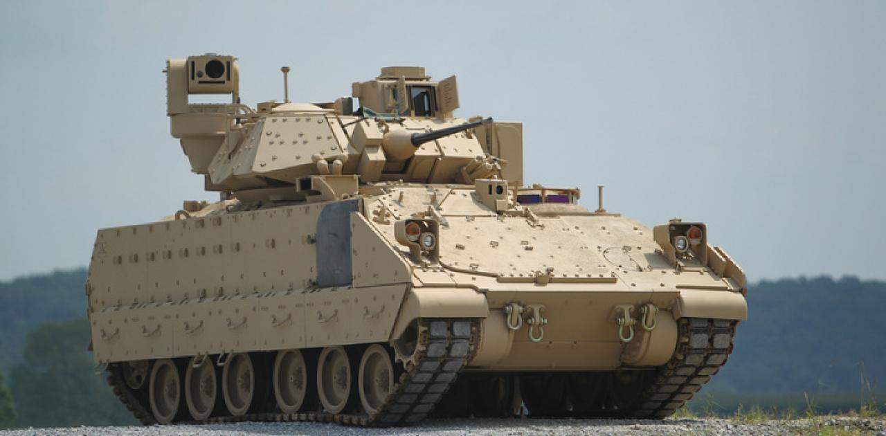 Οι ΗΠΑ ενέκριναν την προμήθεια 300 ΤΟΜΑ Bradley M2A2- Ενισχύεται ...