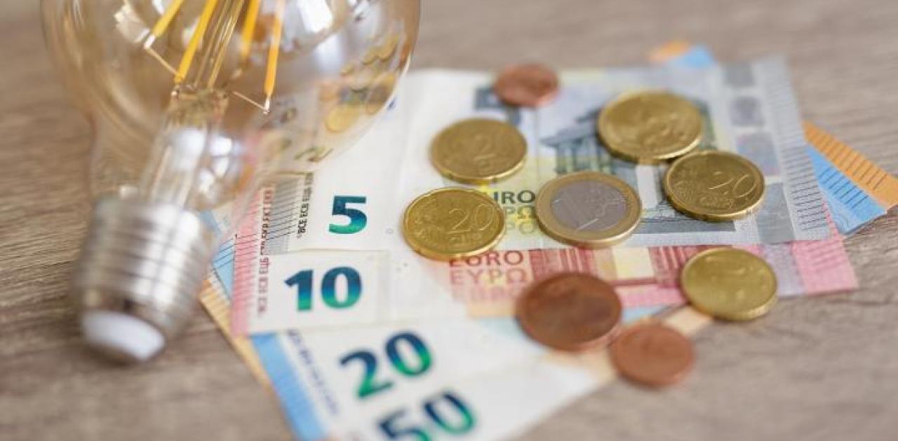 Σκρέκας: Στα 15€ ανά μεγαβατώρα η επιδότηση στο ρεύμα τον Απρίλιο ...