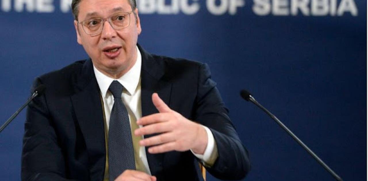 Έξαλλος ο Αλεξάνταρ Βούτσιτς για το ένταλμα σύλληψης του Πούτιν: «Δεν ...