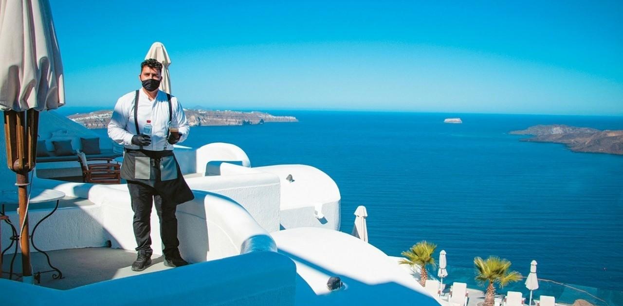 Η έλλειψη εργαζομένων απειλεί τον ελληνικό τουρισμό | Pentapostagma