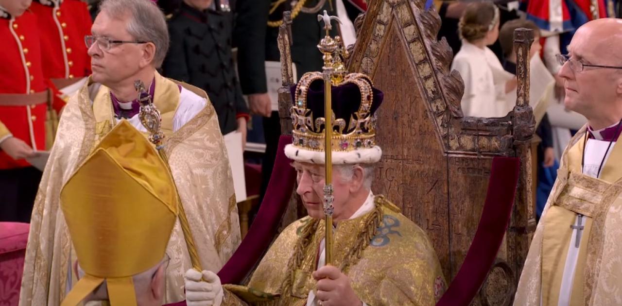 Στέψη Βασιλιά Καρόλου: Το βαρύ, ασήκωτο και πανάκριβο στέμμα και τα ...