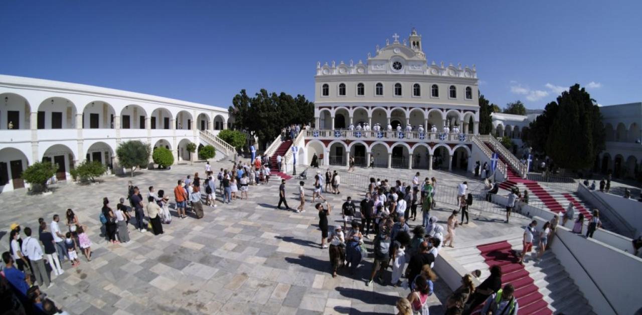 «Καλή Παναγιά»: Πόσο σωστή είναι η ευχή τον Δεκαπενταύγουστο ...