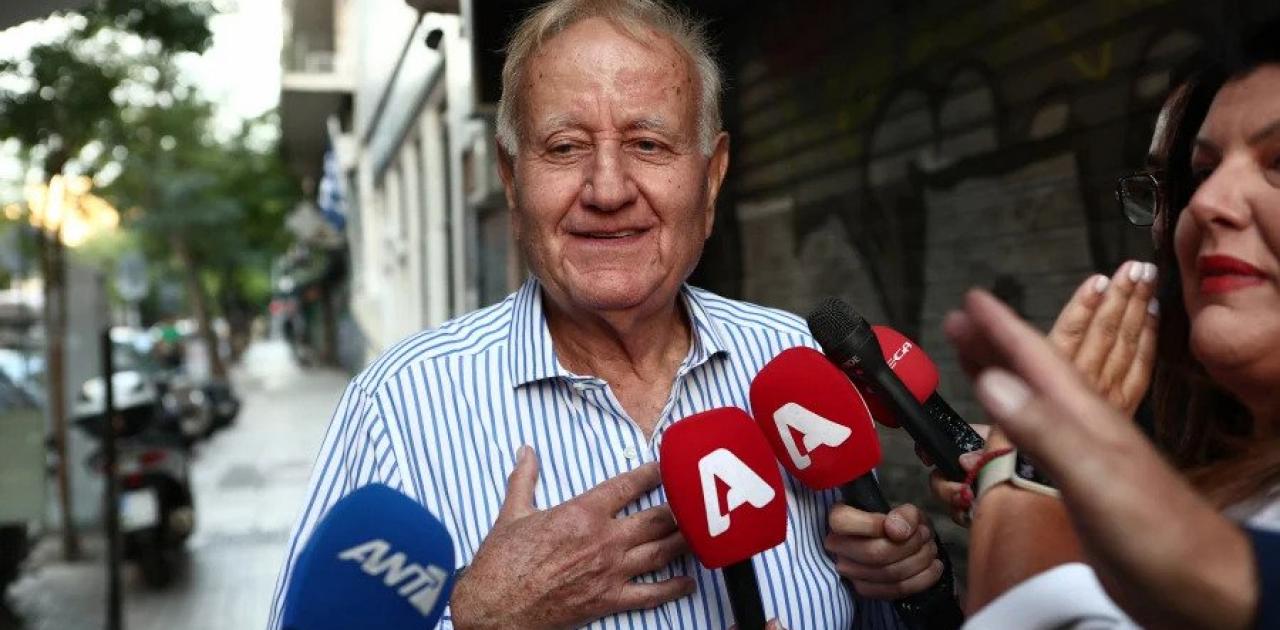 Ο πατέρας του Κασσελάκη αποκαλύπτει: «Ο Στέφανος, μικρός, είχε ταμπέλα ...