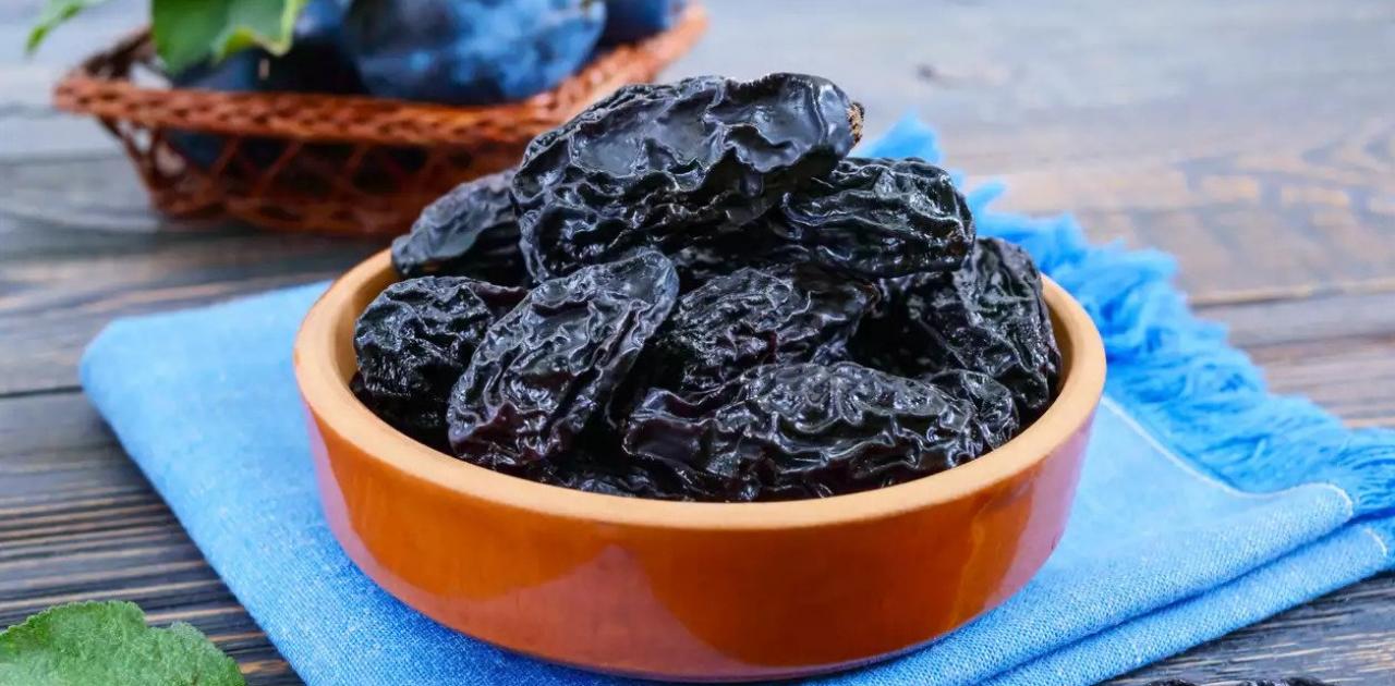 Το αποξηραμένο φρούτο που «κάνει θαύματα» στις 55αρες – Δείτε γιατί ...