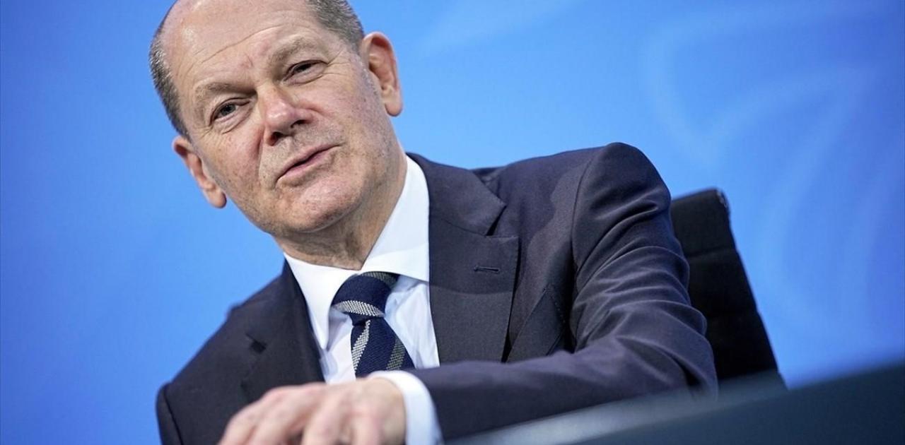 Στο ναδίρ η δημοτικότητα του Σολτς: Δύο στους τρεις επιθυμούν να ...