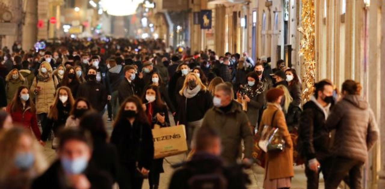 Εθνική Επιτροπή Λοιμώξεων: Σύσταση για χρήση μάσκας σε «επικίνδυνους ...