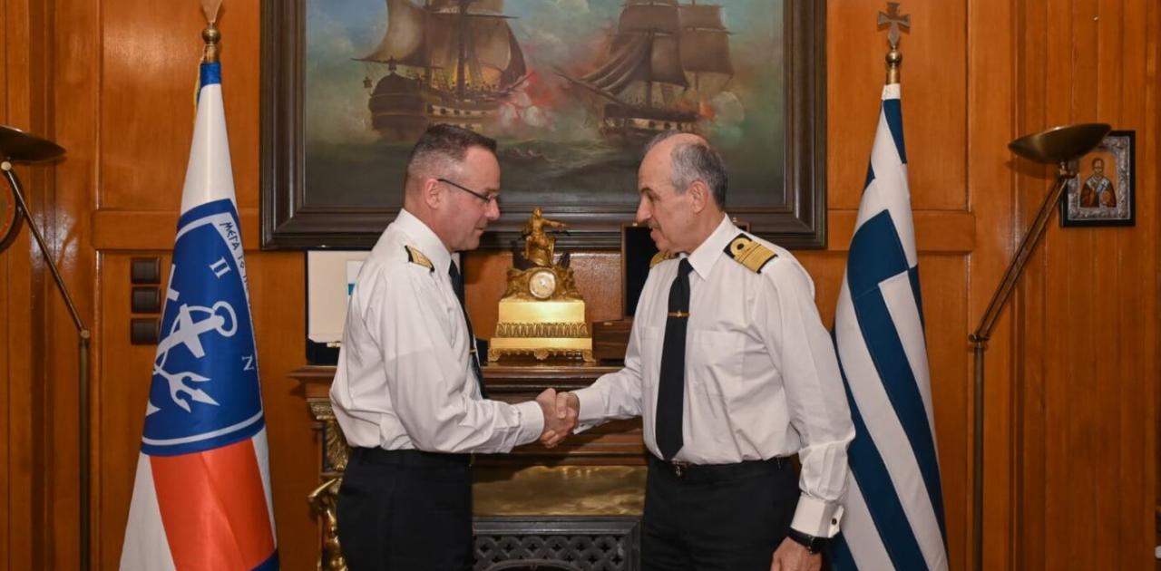 Συνάντηση του διοικητή υποβρυχίων του ΝΑΤΟ με τον Αρχηγό ΓΕΝ ...