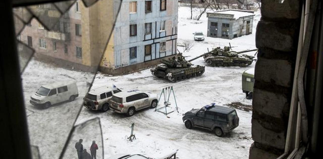 Russian tanks inside Avdiivka! The "gap" in the Ukrainian defense has ...