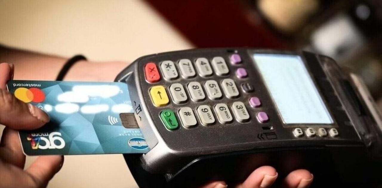 Ποια είναι τα 35 επαγγέλματα θα δέχονται πληρωμές με κάρτες; | Pentapostagma