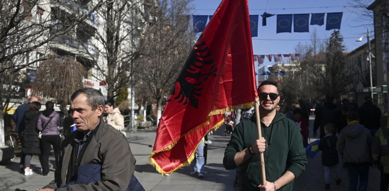 16 χρόνια από την ανεξαρτησία του Κοσόβου-Οι εορτασμοί στην Πρίστινα ...
