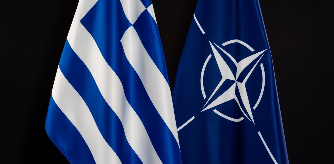 Σαν σήμερα το 1952: Η Βουλή επικυρώνει τη συμφωνία ένταξης της Ελλάδας ...
