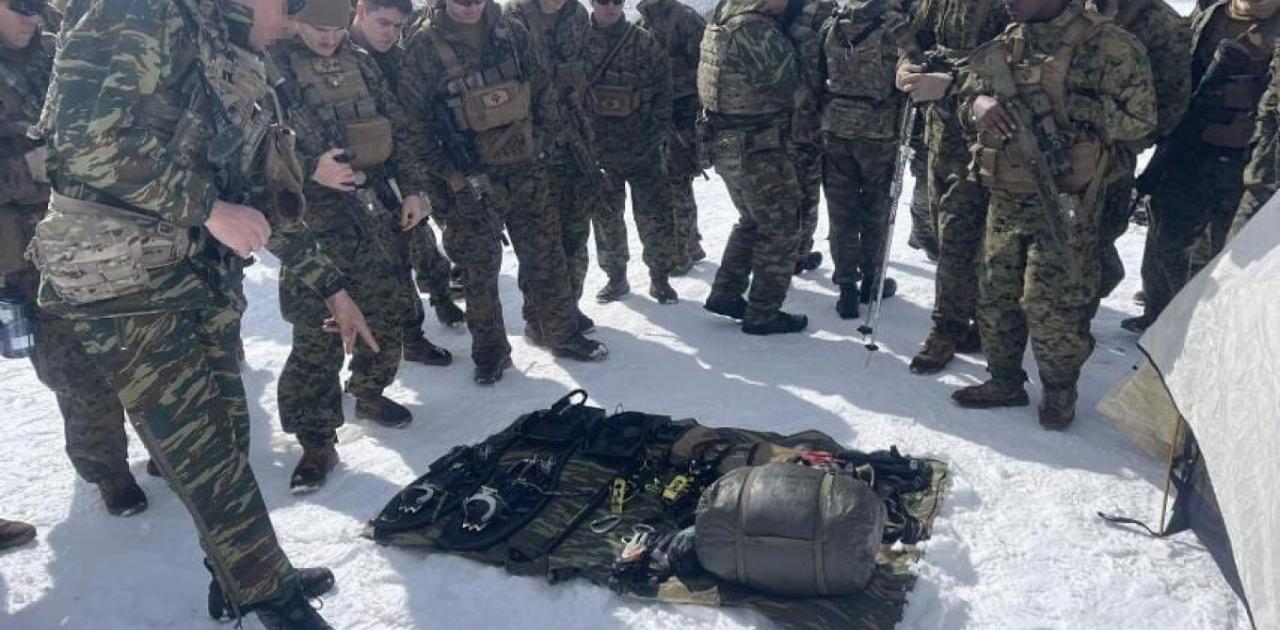 Συνεκπαίδευση Ελλήνων και Αμερικανών πεζοναυτών στα χιόνια της Πιερίας ...