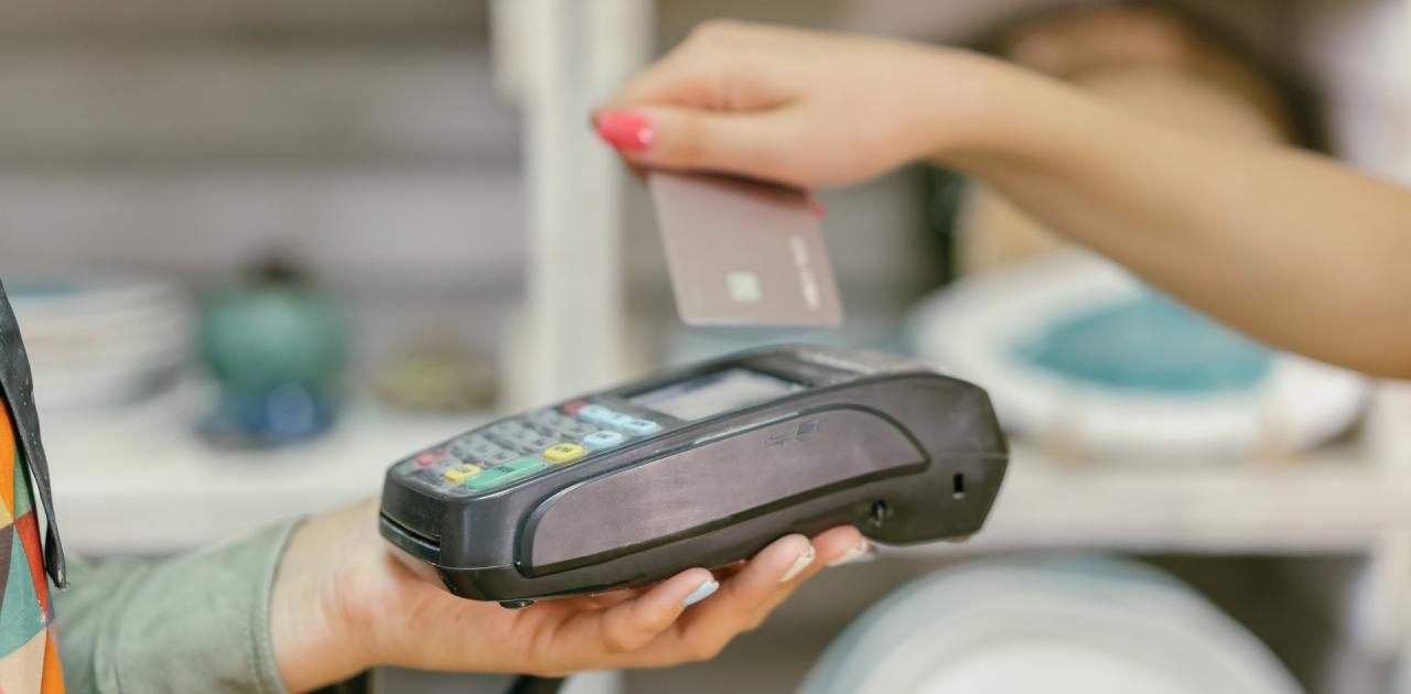 Πλησιάζει το τέλος της προθεσμίας για τη διασύνδεση ταμειακών μηχανών ...