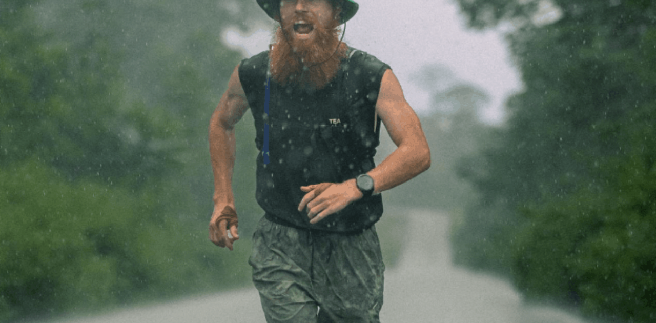 Αυτός είναι ο πρώτος άνθρωπος που έτρεξε όλο το μήκος της Αφρικής ...