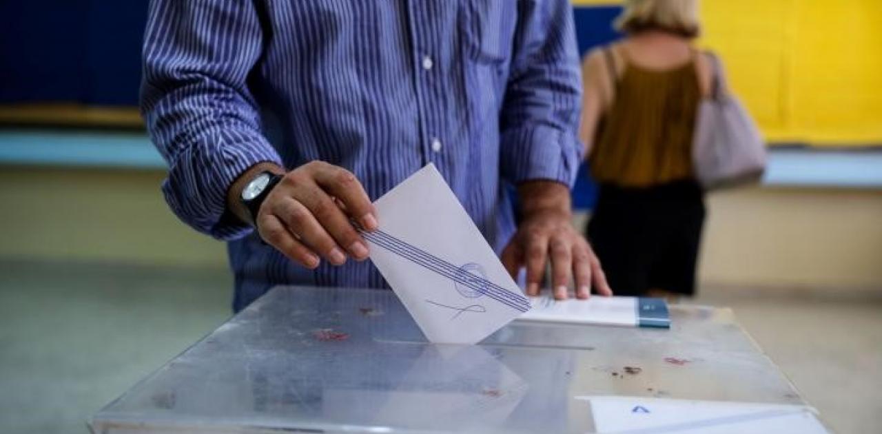 Δημοσκόπηση Interview: Σχεδόν διπλάσια είναι η διαφορά της ΝΔ από τον ΣΥΡΙΖΑ | Pentapostagma