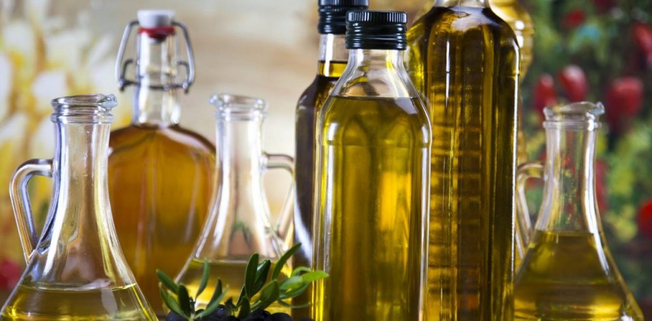 Το λαδί... λαδάκι λόγω ακρίβειας! «Μπουρλότο» στην τιμή του από τους ...